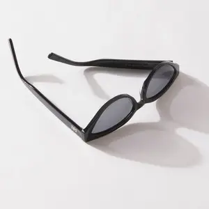 FRENCH KIWIS EYEWEAR Nikki Sunglasses - Black