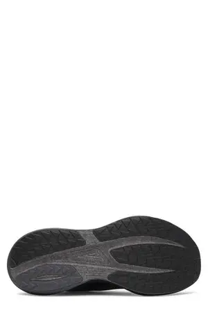 Under Armour Ua Velociti Distance Storm Water-repellent Running Shoe - Black