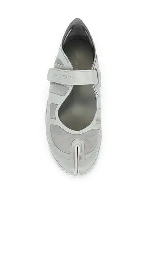 NIKESKIMS Rift Satin Sneaker In Metallic Silver