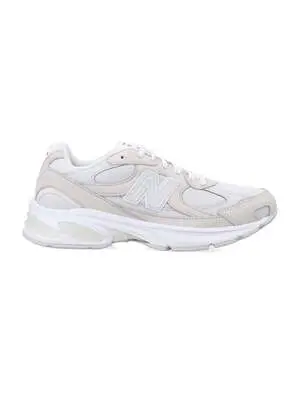 Comme Des Garçons Avant-garde Sneakers With Abzorb Cushioning - White