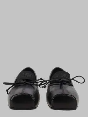MAISON MARGIELA Sophisticated Leather Flats For - Black