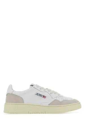 AUTRY Low Top Sneakers With Contrasting Accents - White