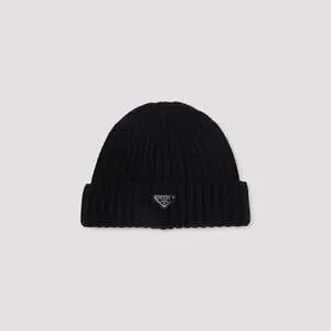 Prada Stylish Virgin Wool Beanie For - Black