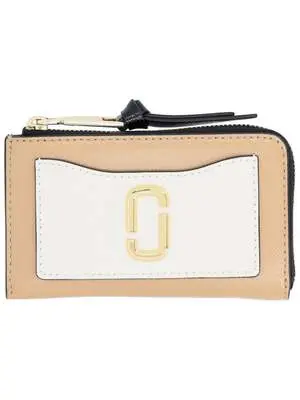 Marc Jacobs Zip Card Holder, 8 Cm X 13 Cm X 2 Cm - Beige