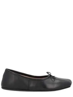 VIVIENNE WESTWOOD Lambskin Ballet Flats With Bow Detailing - Black