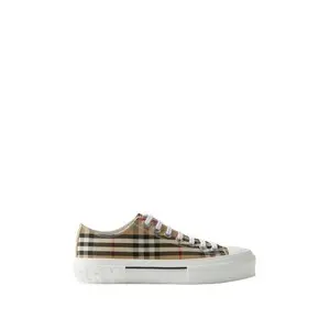 Burberry Low Top Sneakers - Arcbeipchk