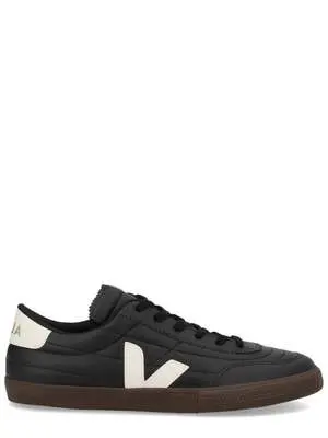 VEJA Low Top Sneaker