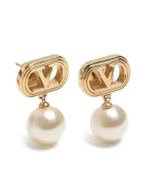 Valentino Garavani Gold Tone Logo Pearl Drop Earrings - Oro