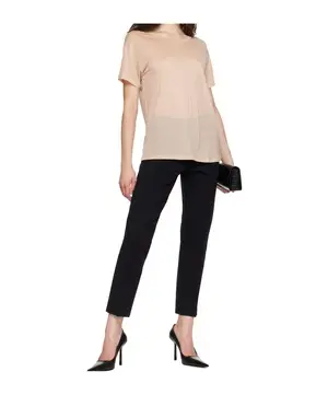 BASERANGE Short-sleeved T-shirt