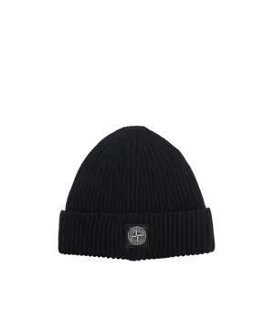 Stone Island Ribbed Knit Beanie With Logo Patch - Black