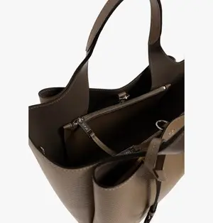 TOD'S Letter Detail Shoulder Bag