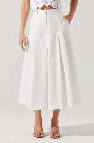 ASTR THE LABEL Rowen Pleated Culotte Pants