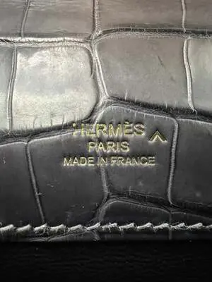Hermès Kelly Handbag In Graphite Matt Porosus Leather With Permabrass Hardware - Grey