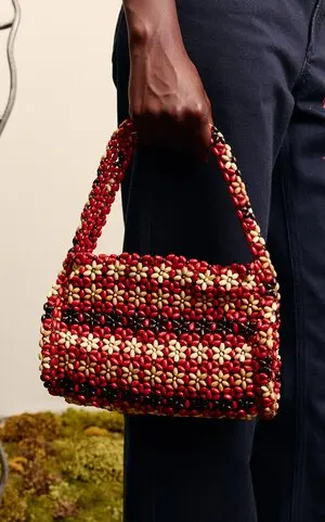 ALEMAIS Wood Bead Flower Barrel Bag