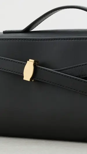 Veronica Beard Dash Clutch
