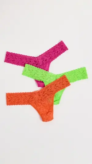 Hanky Panky Signature Lace Low Rise Thong 3 Pack