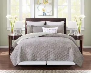 C&F HOME Maeve Jacquard /queen 3-piece Quilt Bedding Set