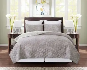 C&F HOME Maeve Jacquard /queen 3-piece Quilt Bedding Set