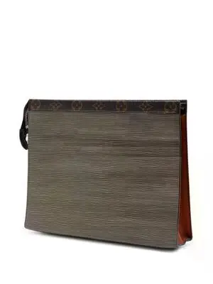 LOUIS VUITTON Epi Pochette Voyage Mm Clutch Bag