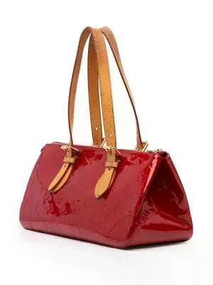 LOUIS VUITTON Monogram Vernis Rosewood Avenue Shoulder Bag - Red