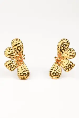 ZYNNIA COLLECTIVE Textured Bloom Stud Earrings - Gold