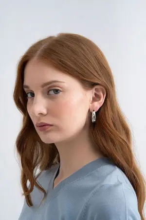 ZYNNIA COLLECTIVE Studio Hoops - Silver