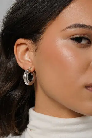 ZYNNIA COLLECTIVE Split Hoop Earrings - Silver