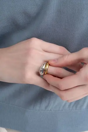 ZYNNIA COLLECTIVE Dome Ring - Silver