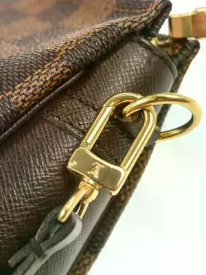 LOUIS VUITTON 2004 Trousse Damier Shoulder Bag
