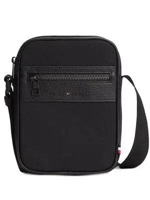 Tommy Hilfiger Logo Plaque Shoulder Bag - Black