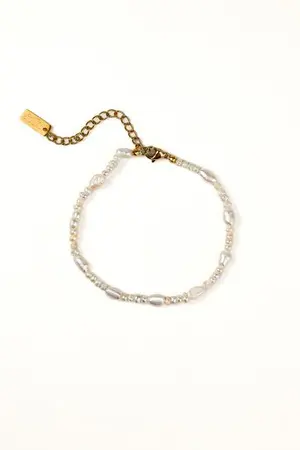 ZYNNIA COLLECTIVE Dew Pearl Bracelet - Ivory