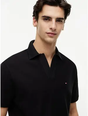 Tommy Hilfiger Classic Fit Open Placket Crepe Polo