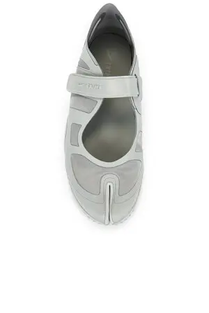 NIKESKIMS Rift Satin Sneaker In Metallic Silver