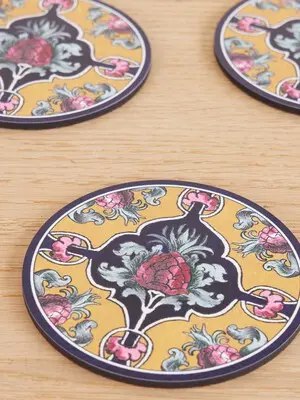 La DoubleJ Set Of Four Painted Wood Coasters - Yellow