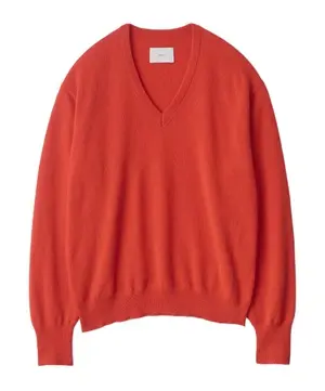 SSSTEIN Cashmere Knitted V-neck Long-sleeve Sweater - Red