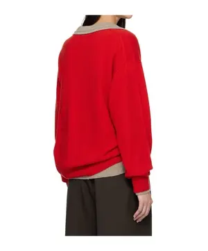 SSSTEIN Cashmere Knitted V-neck Long-sleeve Sweater