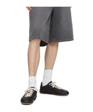 Axel Arigato Daze Runner