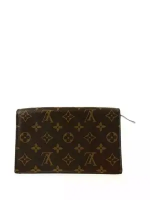 LOUIS VUITTON Monogram Chain Clutch Bag - Brown