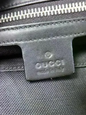 Gucci Gg Supreme Canvas Shoulder Bag