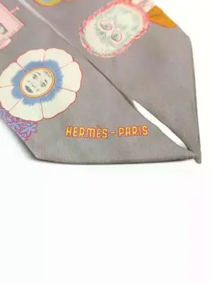 Hermès Graphic-print Silk Scarf - Grey