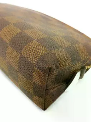 LOUIS VUITTON Damier Canvas Cosmetic Pouch