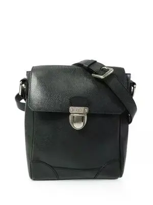 LOUIS VUITTON Taiga Luka Shoulder Bag - Black