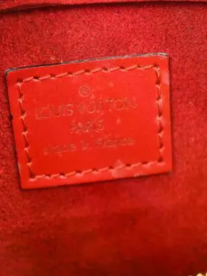 LOUIS VUITTON Epi Pont Neuf Handbag - Red