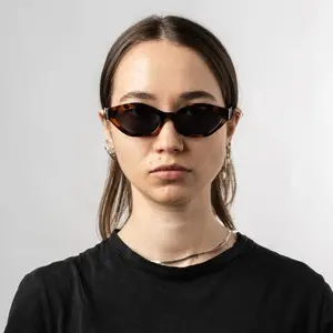 SAD EYEWEAR Milk Sunglasses - Tortoise