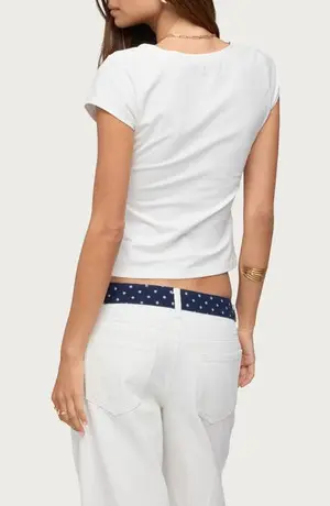 EDIKTED Penelopy Crop Top