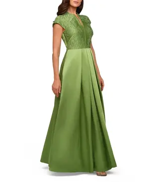 KAY UNGER Wrenley Gown