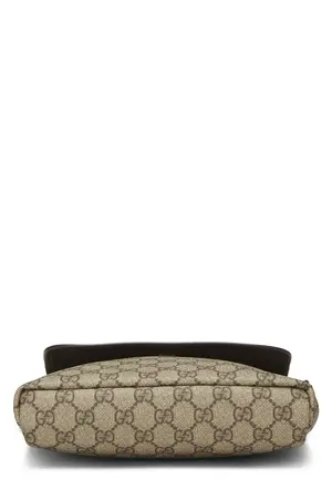 Gucci Gg Supreme Flap Messenger Bag