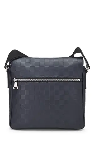 LOUIS VUITTON Damier Infini District