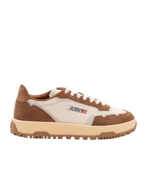 AUTRY Wildpace Low Top Sneakers - Nude