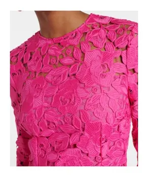 Oscar De La Renta Floral Asymmetric Guipure Gown